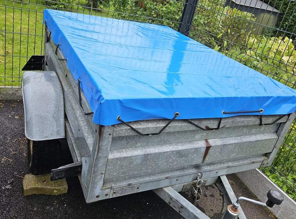 Bâche de remorque sur-mesure